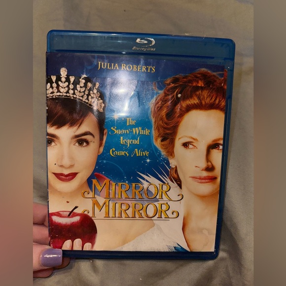 Media | Mirror Mirror Dvd 212 Cinderella Movie Starring Lily Collins ...